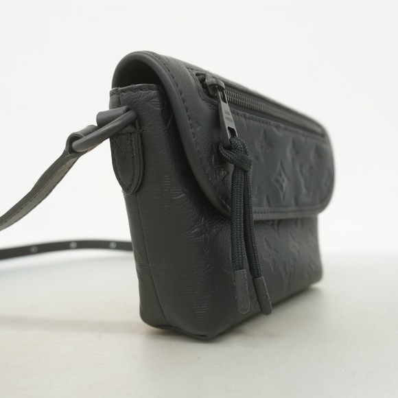 Louis Vuitton | Bags | Louis Vuitton Shadow Bag Pulse Wearable Black ...